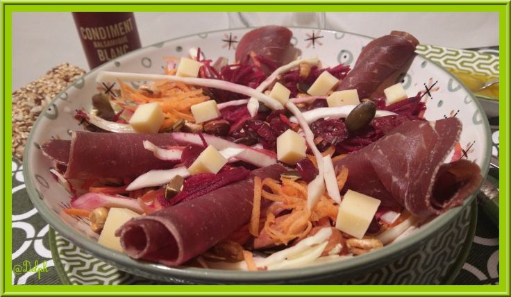 Salade de carotte et betterave crue – Oh, la gourmande