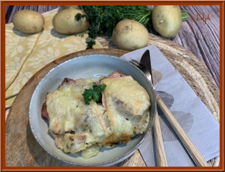 Gratin de pommes de terre sautées à la raclette et poitrine fumée – Oh ...