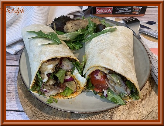 Wrap au pesto rosso et croustis de chèvre – Oh, la gourmande